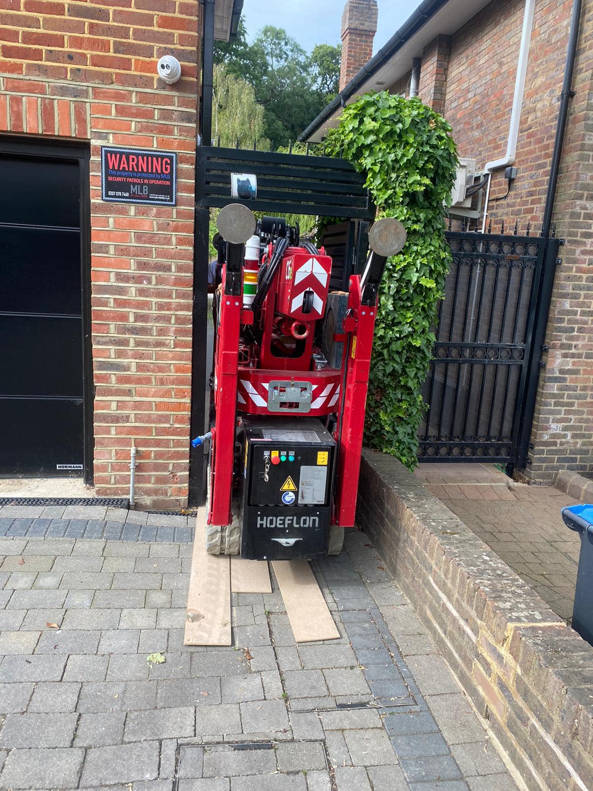 Spider Crane Hire | Kent - DTS Lifting